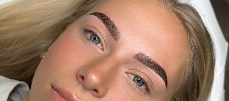 Mastering Liquid Dye with Mandy from BlushBeauty – Supercilium